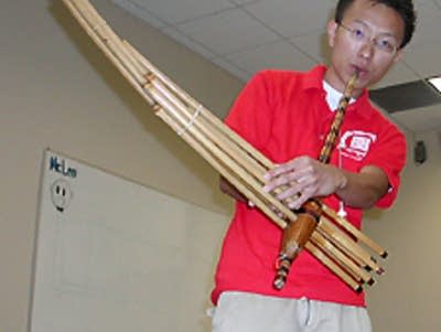 Hmong find ways to keep traditional music alive | MPR News