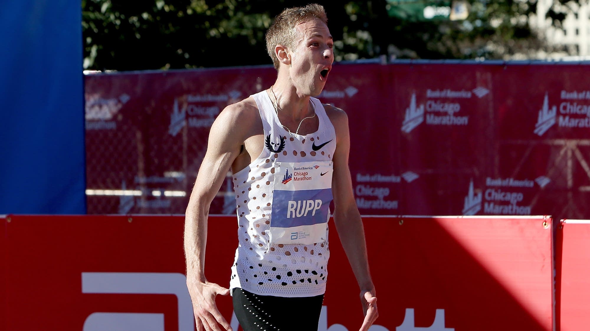 Rupp 1st American to win men's Chicago Marathon since 2002 | MPR News