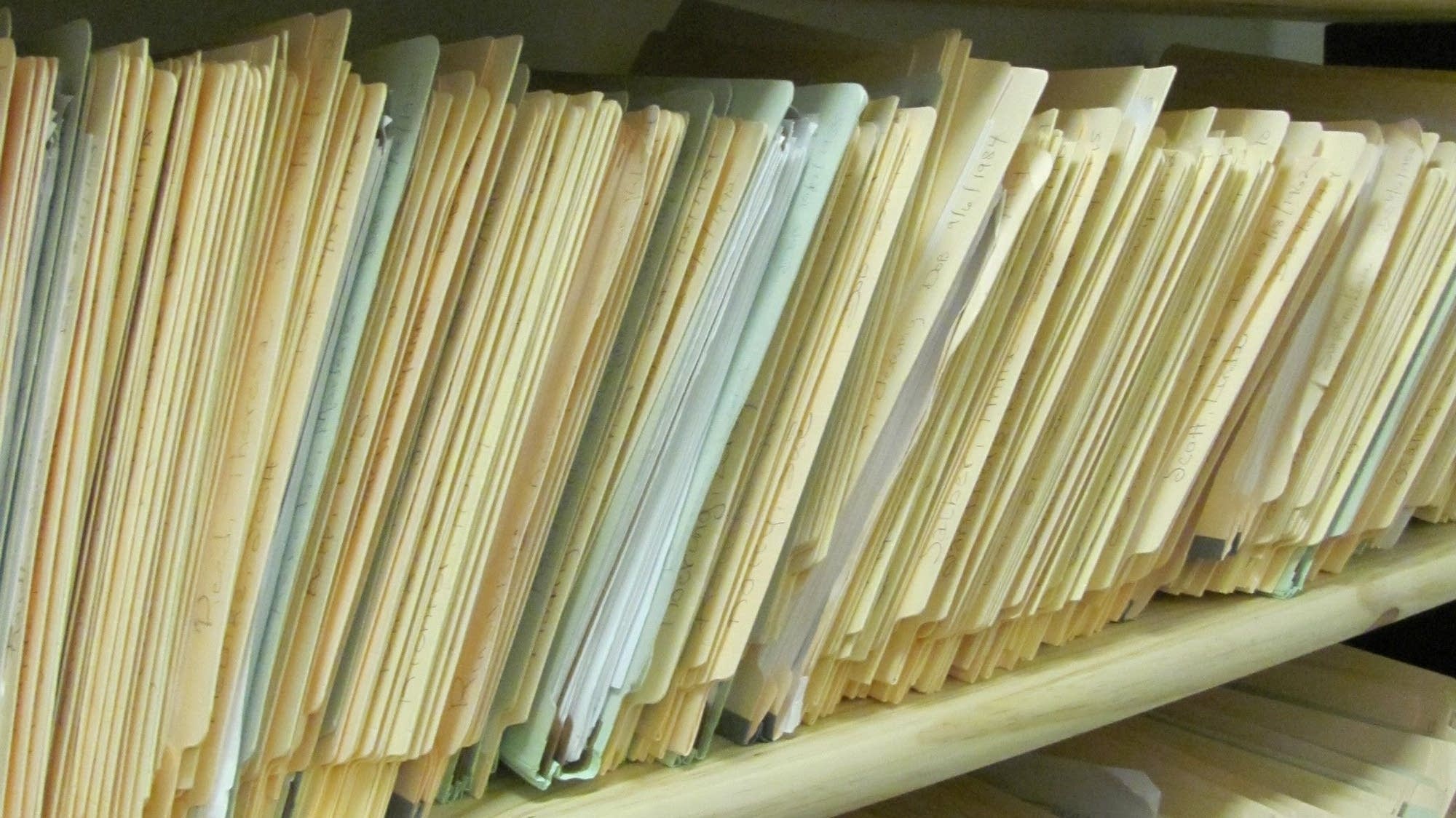 Rural Hospitals Use Co-op Approach to Meet Tech Requirements | MPR News