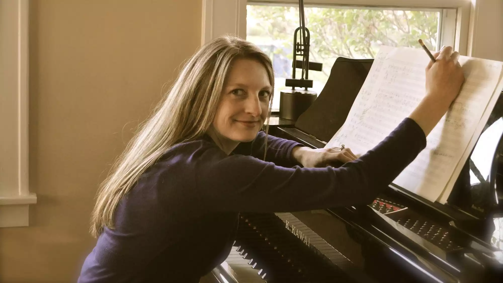 Caroline Mallonee amplifies the quietest of sounds