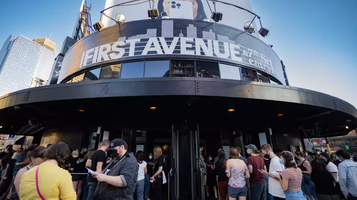 First Ave cancels Dave Chappelle show after outcry from staff, patrons ...