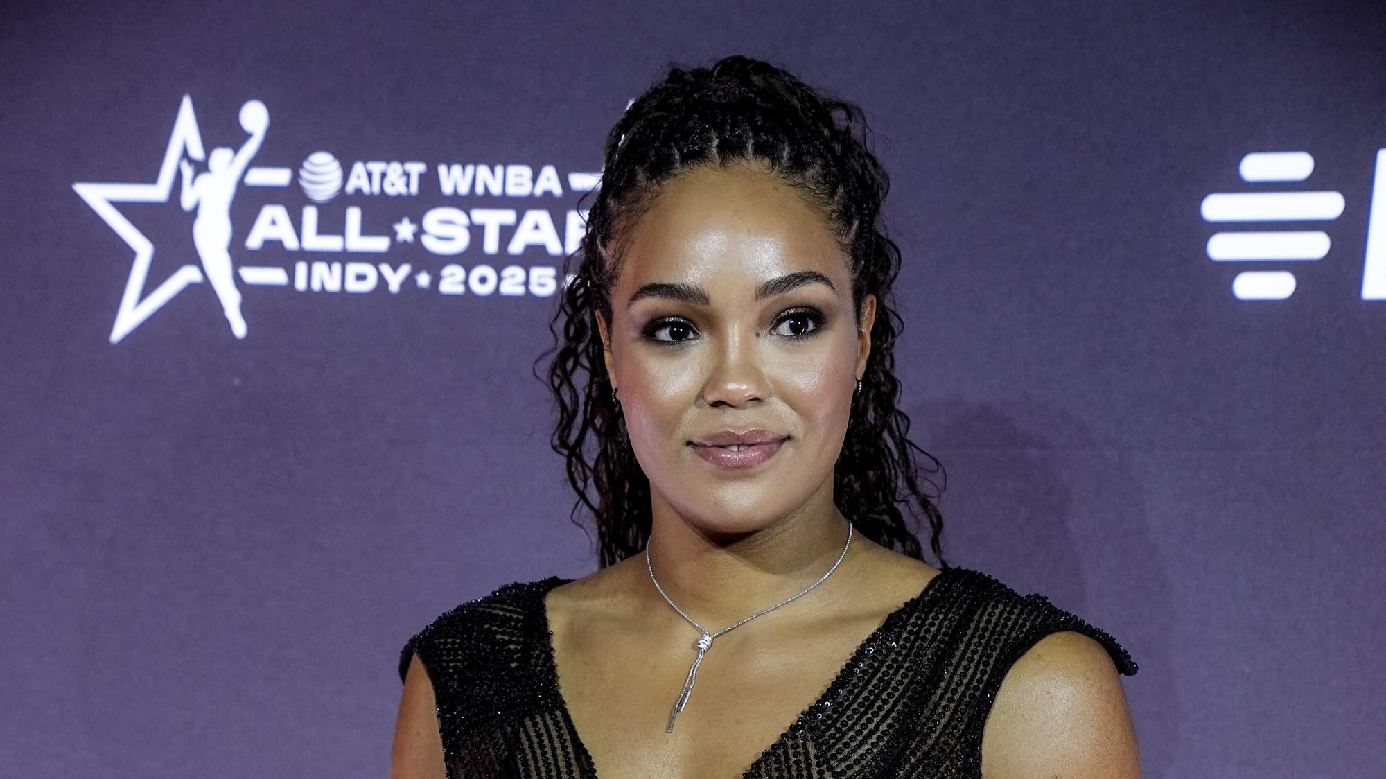 WNBA All-Stars dazzle fans with stunning fashion on the Orange Carpet ...