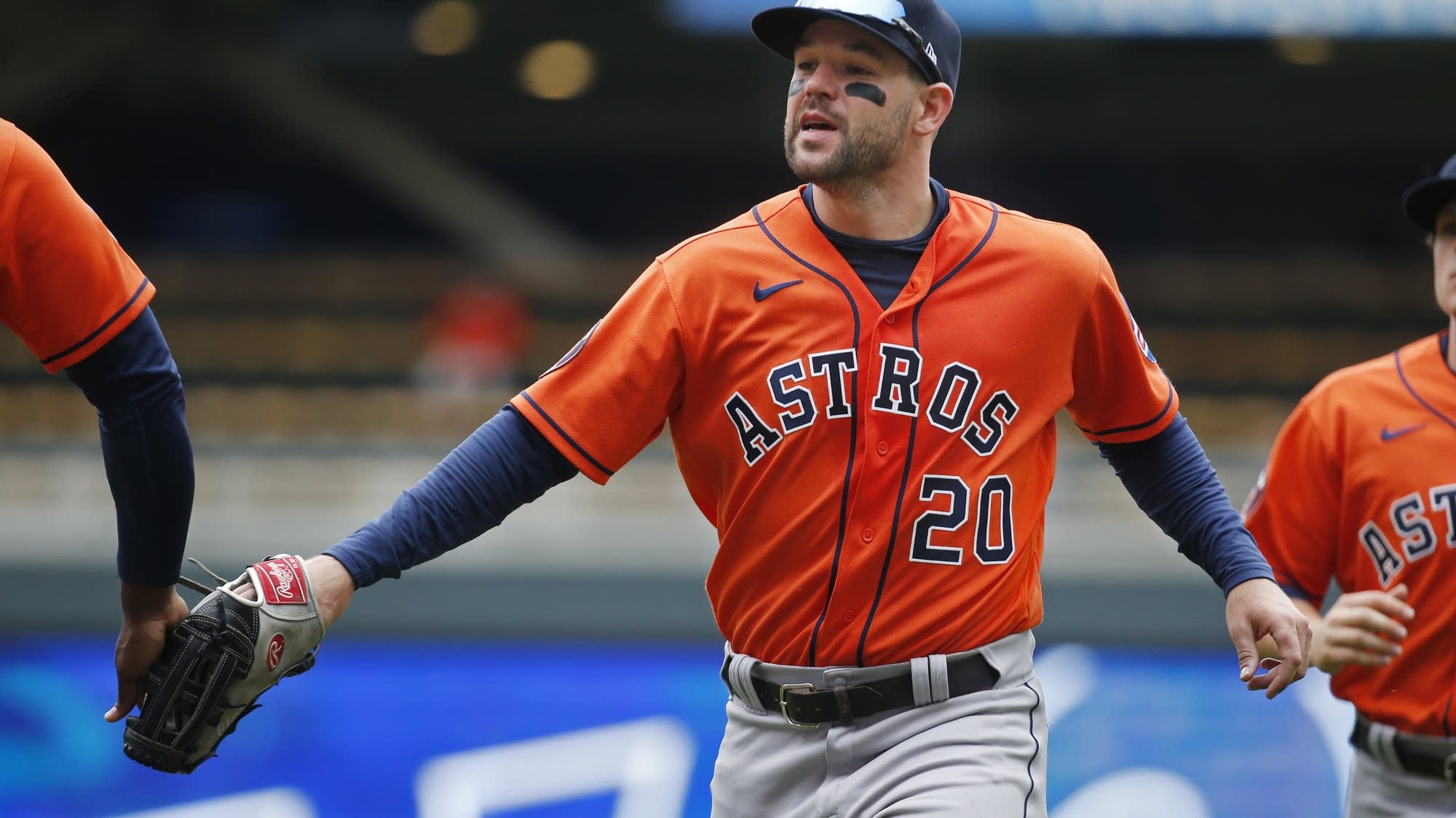 McCormick 4 RBIs as Astros beat Twins 5-1, avoid sweep | MPR News