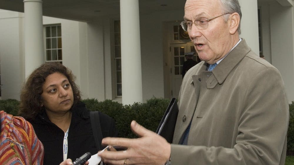 Craig says cop solicited him | MPR News