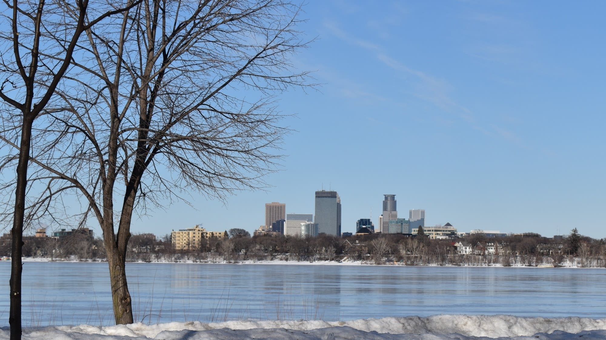 Mild weekend temps; Sunday flakes in parts of northern Minnesota | MPR News