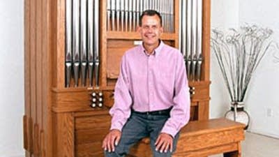 An American Organist’s Christmas | Pipedreams