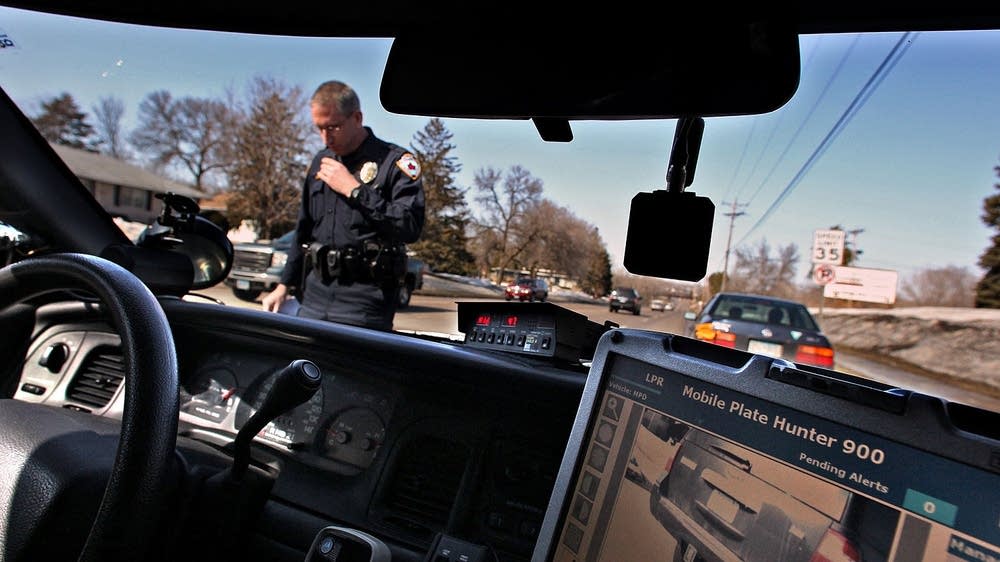 Texting while driving and experimental meds: New laws taking effect Aug ...