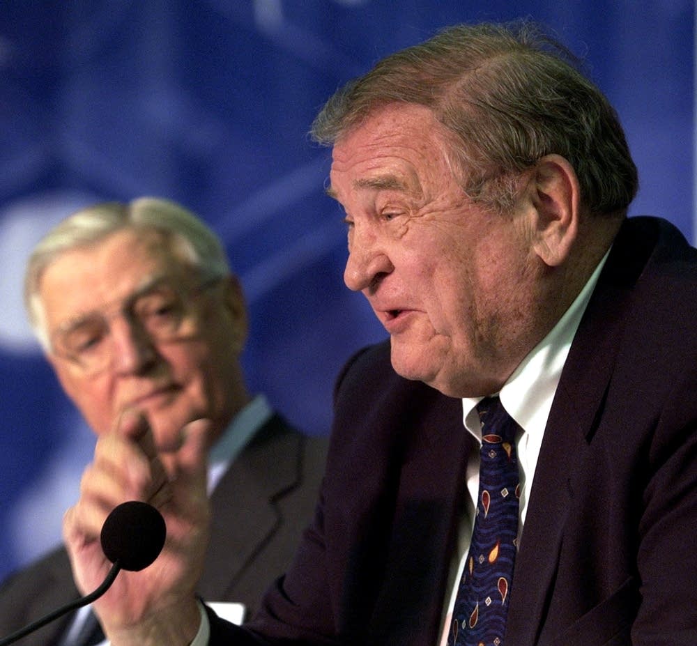 Dan Rostenkowski, 18-term congressman, dies | MPR News