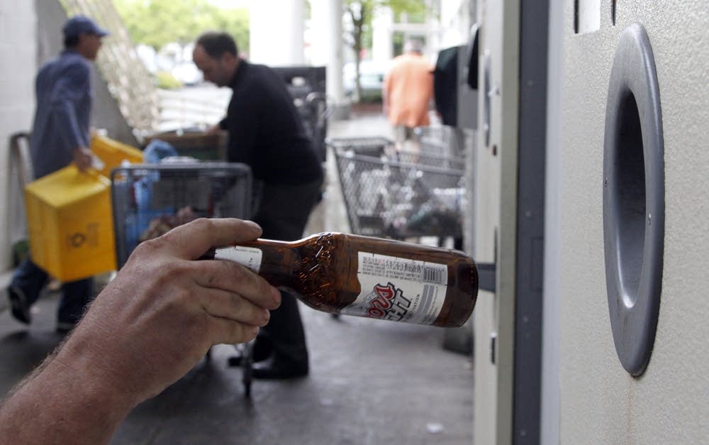 Oregon set to double recycling rate to 10 cents a can | MPR News