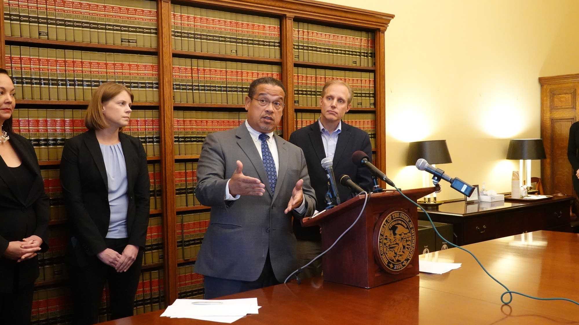 'Inappropriate, outrageous, illegal': Public defenders, AG challenge ...