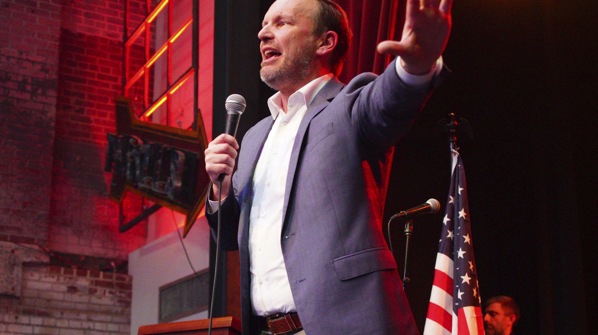 Sen. Chris Murphy's 'emergency' message about Trump is connecting with ...