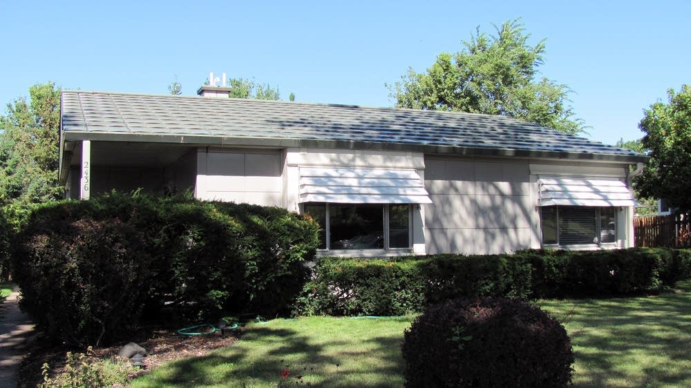 Living in a Lustron, the '50s 'house of the future' | MPR News