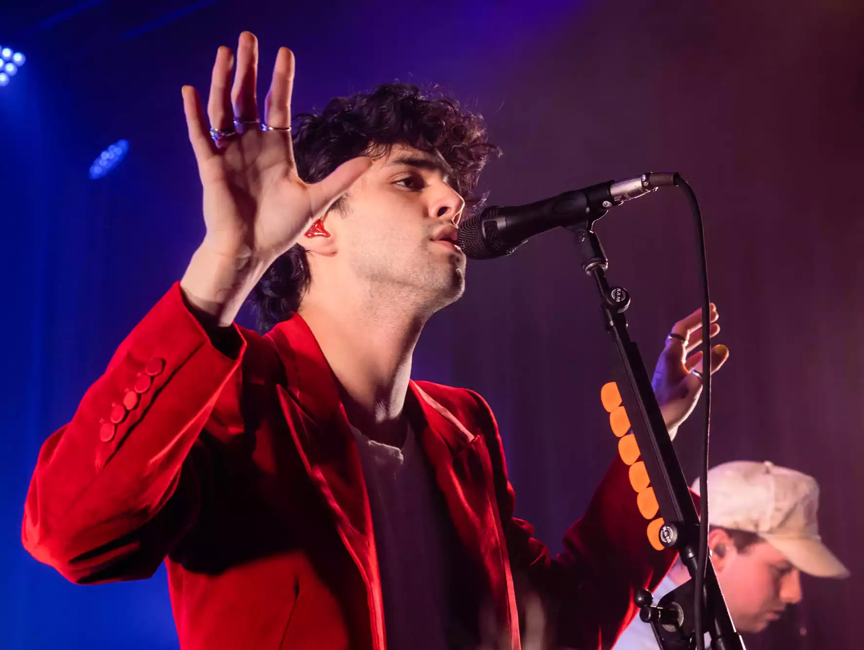 The Chart Show: Stephen Sanchez's "Evangeline" debuts at No. 5