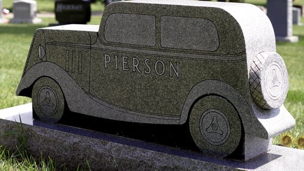 Tracking the tombstone trends | MPR News