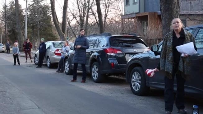 Daily dose of sweetness: Mpls. neighbors stay connected with social ...