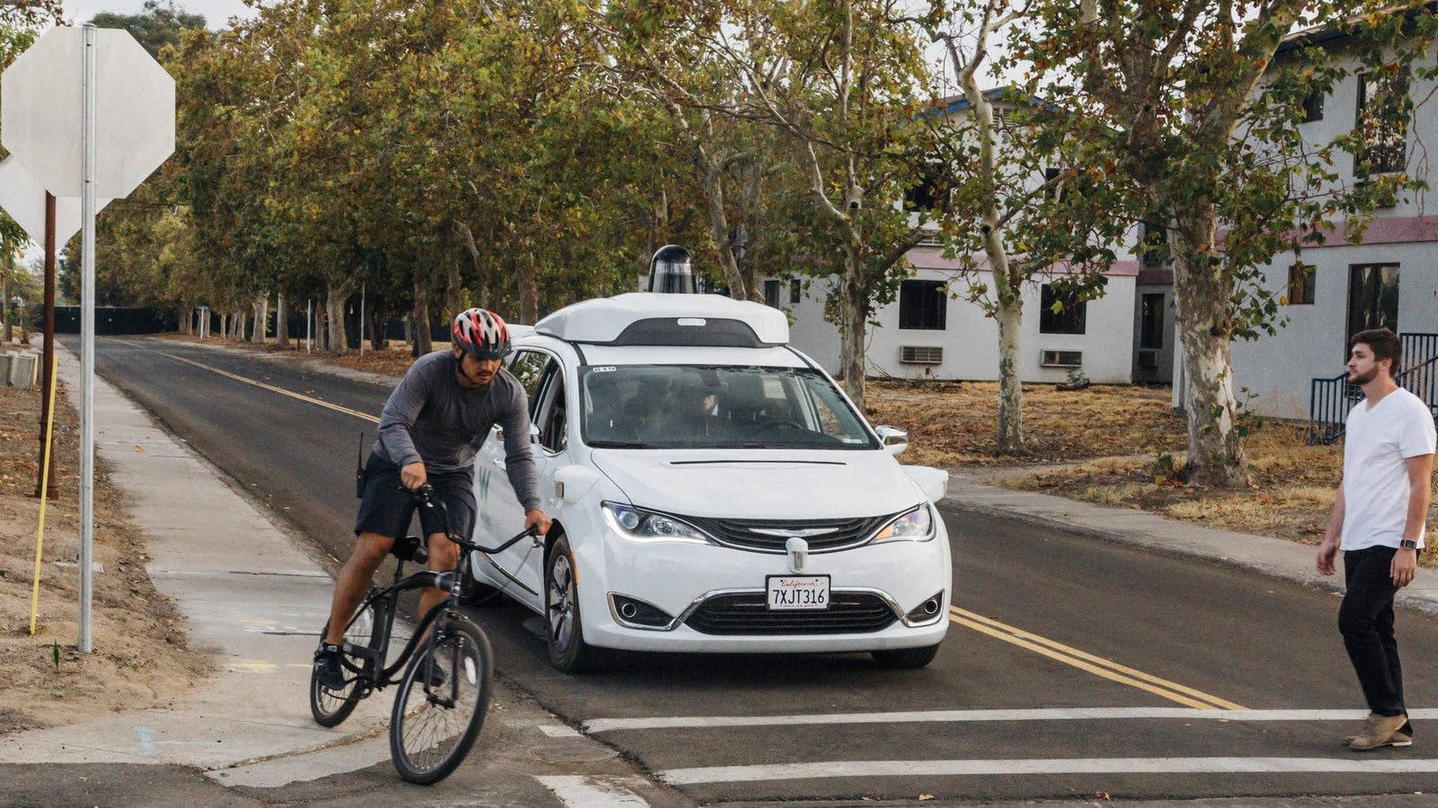 Study backs getting driverless cars on the road, as Waymo ditches ...