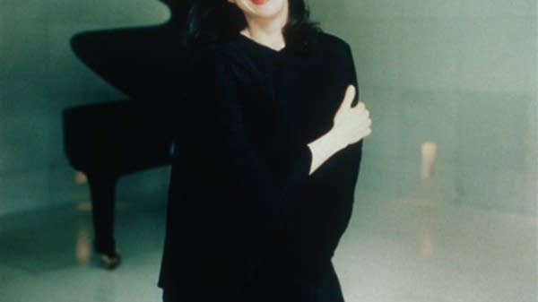 Angela Hewitt and Bach