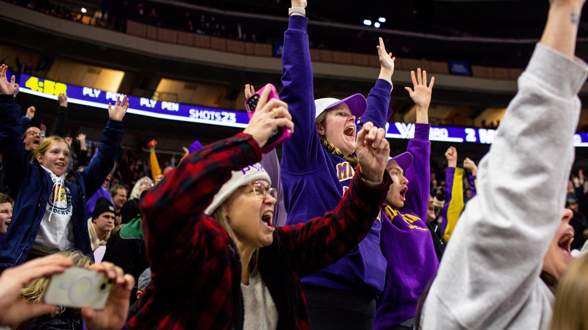 PWHL Minnesota attracts 6,880 fans per game (so far) in inaugural ...