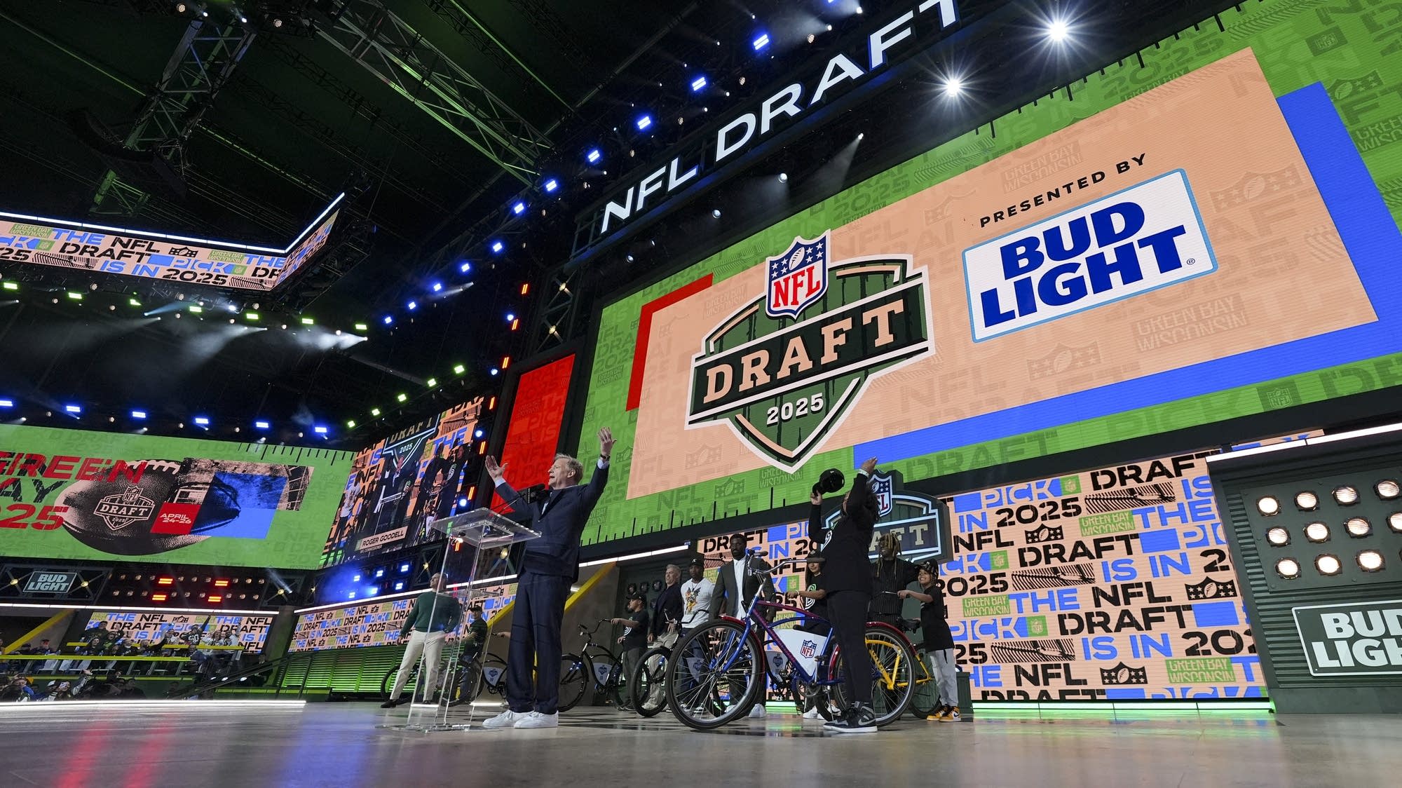 Minnesota making bid to host the 2028 NFL Draft | MPR News
