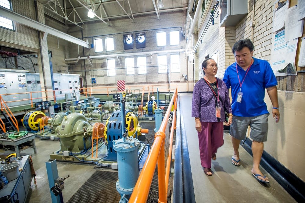 Mpls. officials work to dampen distrust of tap water | MPR News