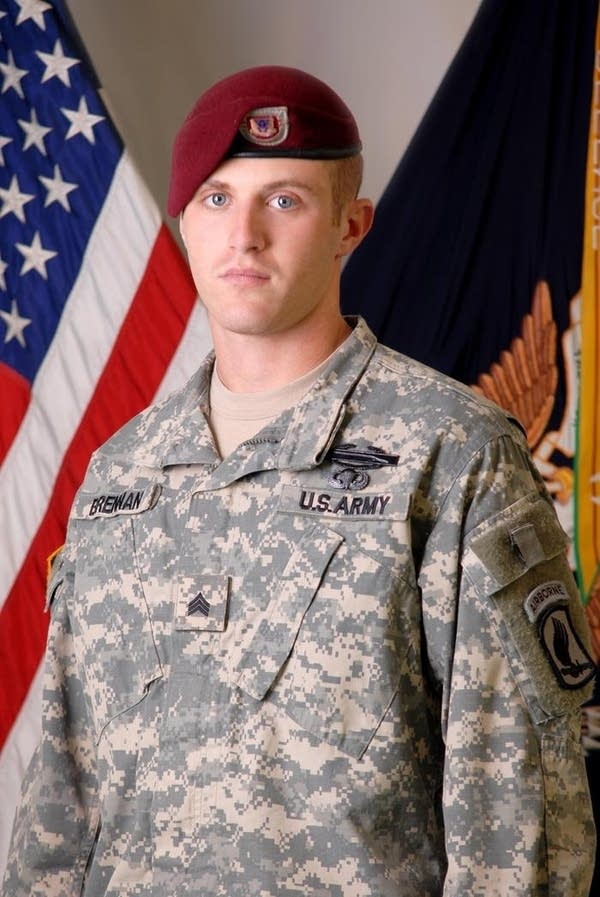 On Veterans Day, Medal of Honor recipient honors friends | MPR News