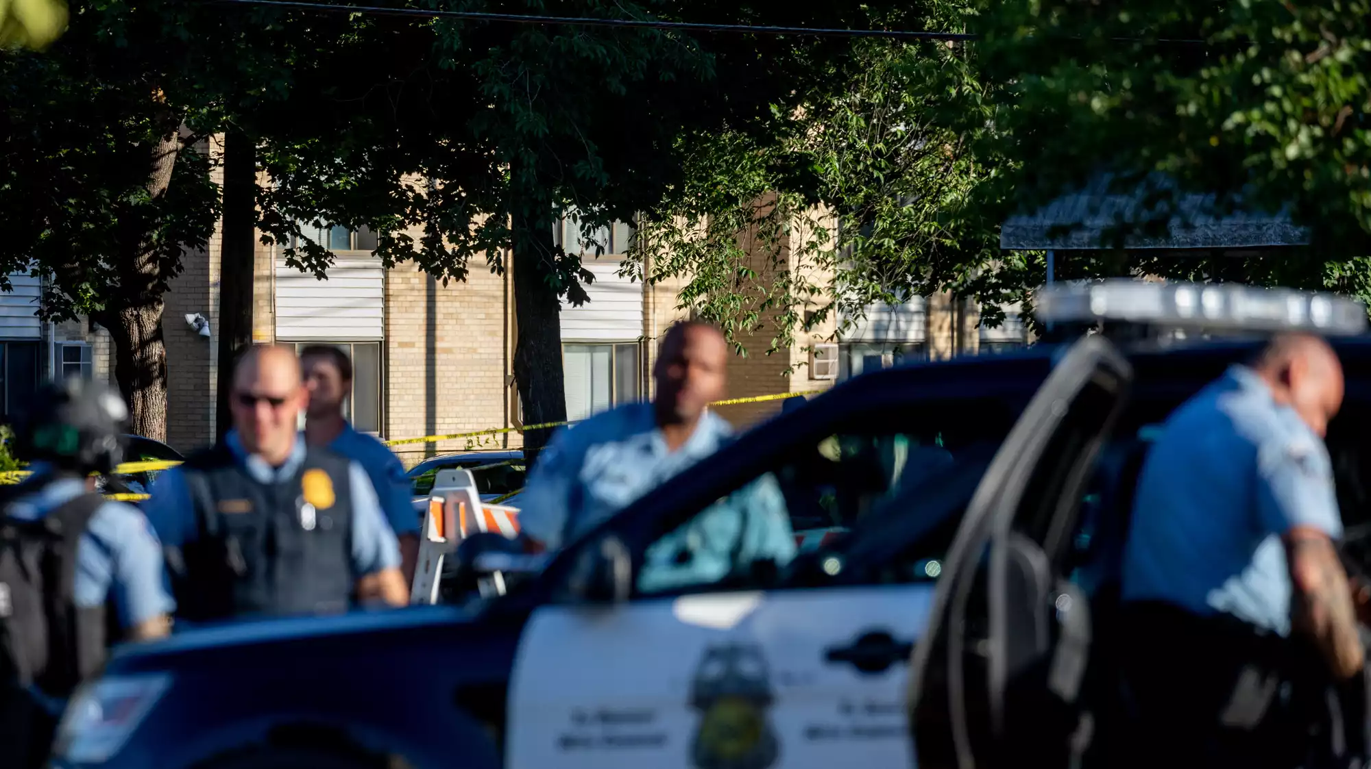 Minneapolis City Council panel backs bonuses to keep nonunion MPD staff ...