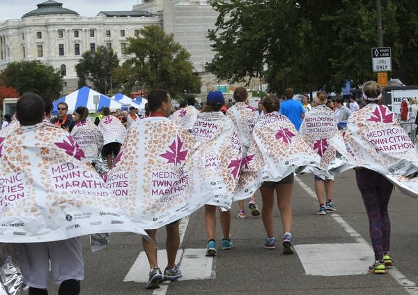 Photos: The lively and lovely 2015 Twin Cities Marathon | MPR News