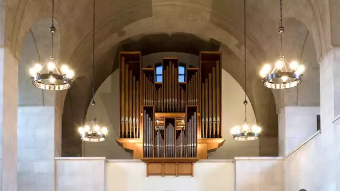 Anniversary Accolades (III) | Pipedreams