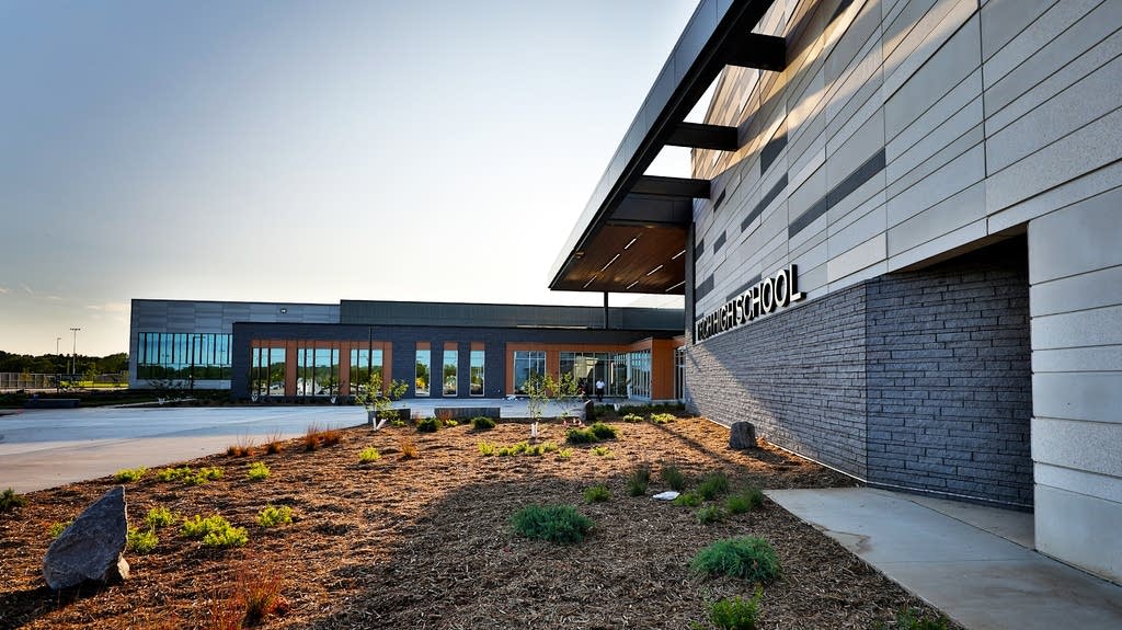 St. Cloud’s new Tech High School opens with big labs, big tech and an ...