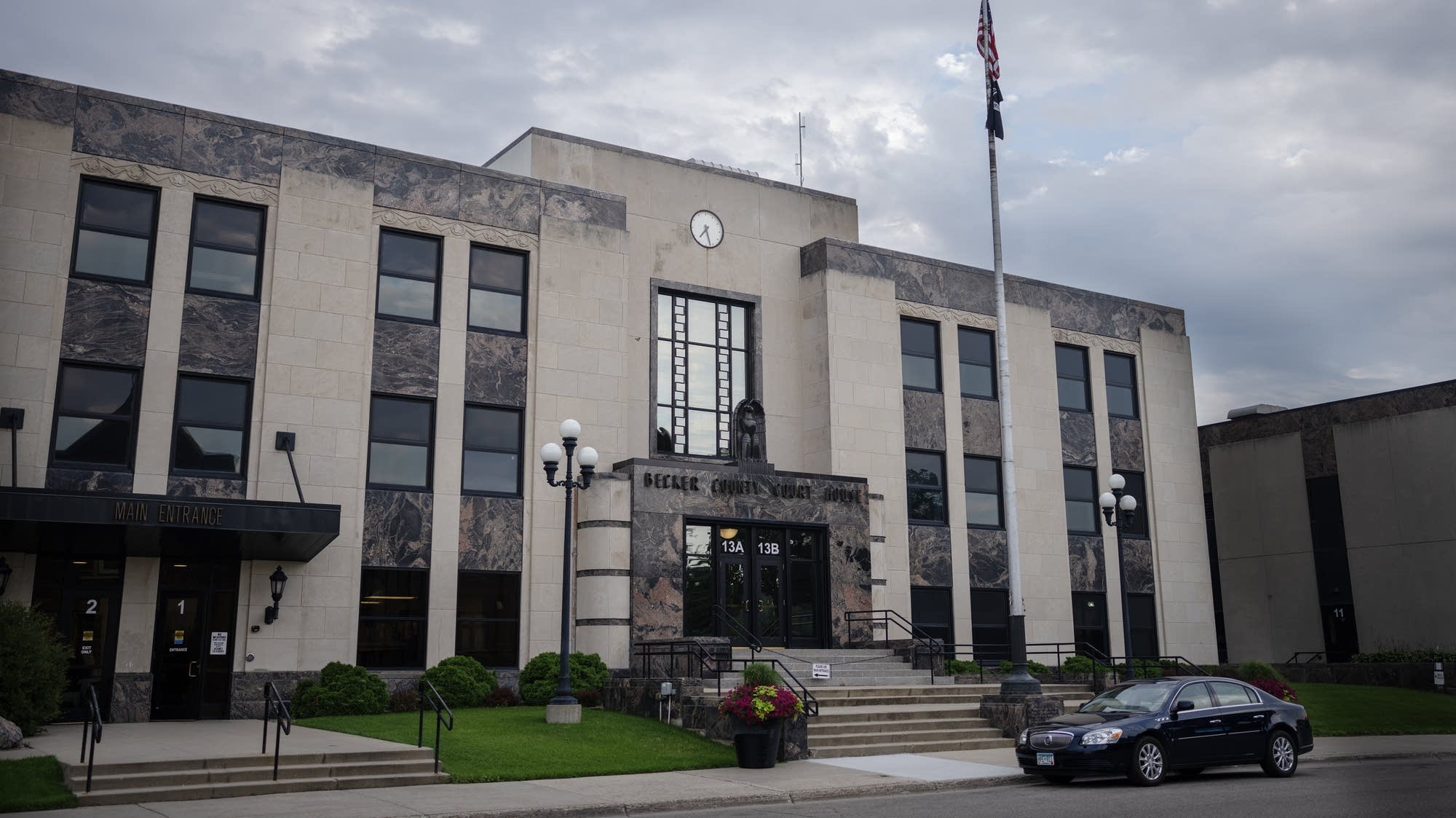 Sen. Nicole Mitchell trial begins in Detroit Lakes | MPR News