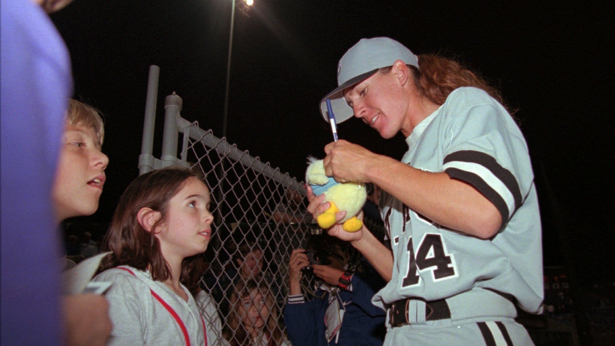 First pitcher in men’s league, Ila Borders returns to Duluth | MPR News