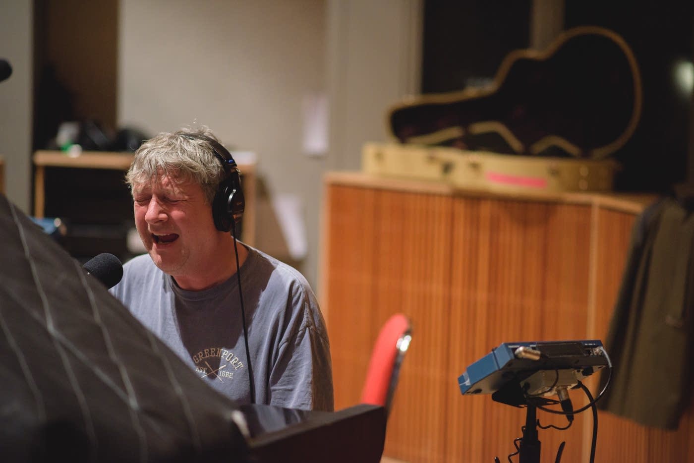 Glenn Tilbrook of Squeeze performs at The Current | The Current