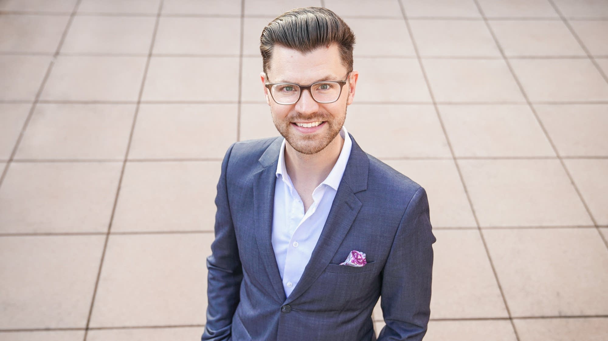 New Classical Tracks: Conspirare showcases Jake Runestad's choral music ...