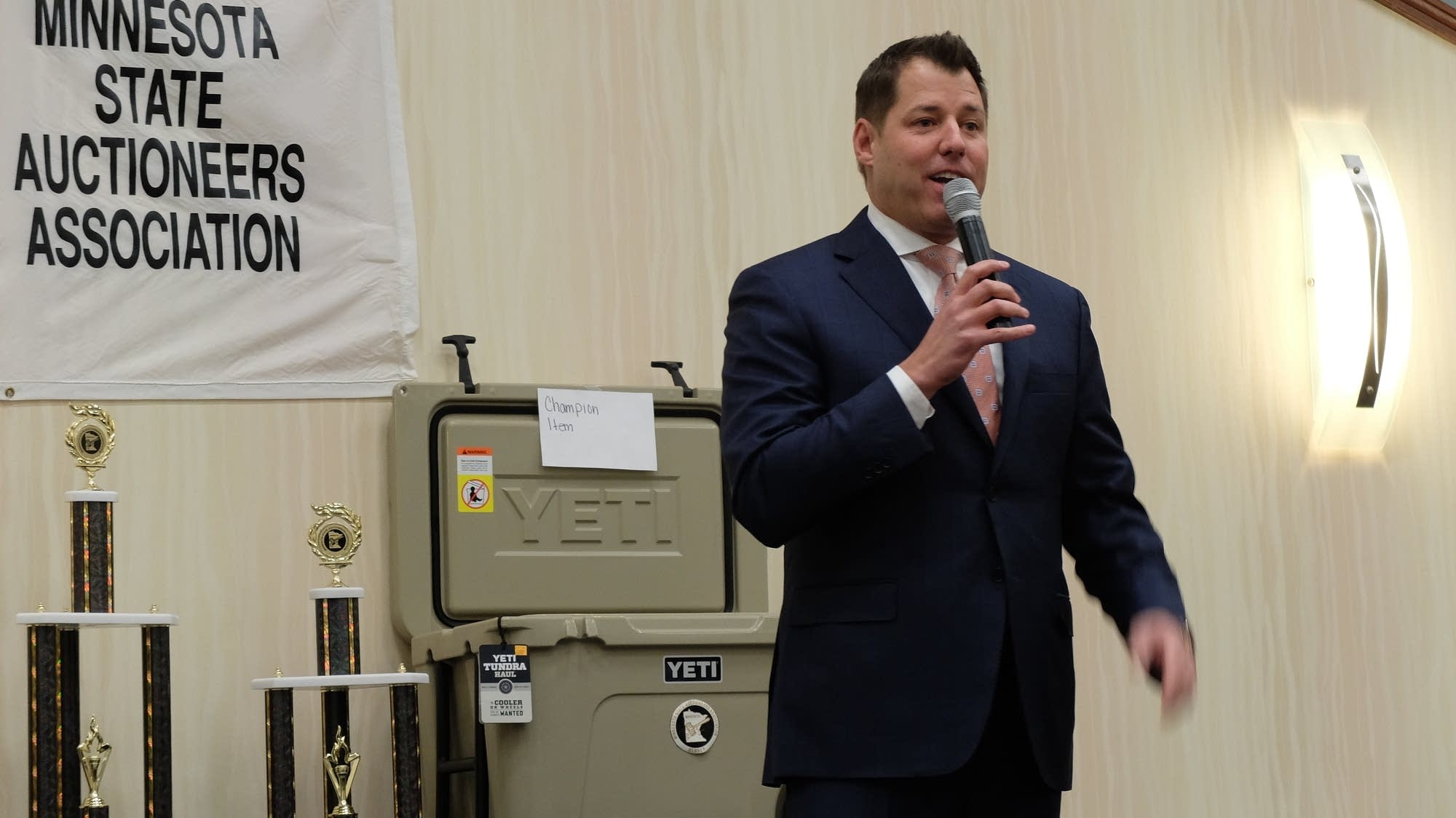 'Sold!' Auctioneers compete in Moorhead | MPR News