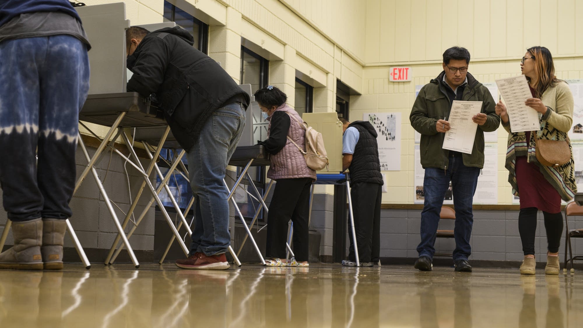 Minnesota voters can vote early beginning Friday. Here’s how to cast a ...
