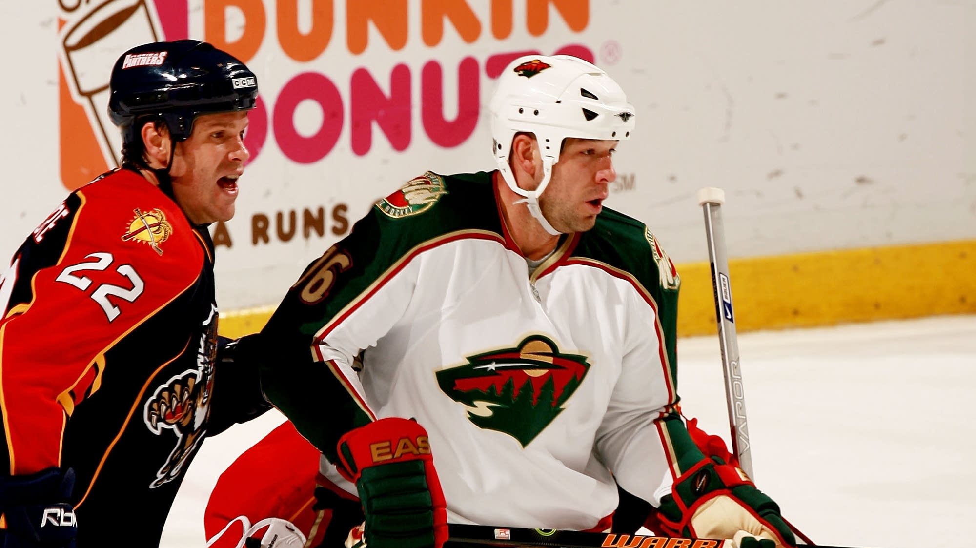 A look at the risks of CTE in hockey following former Wild player Chris ...