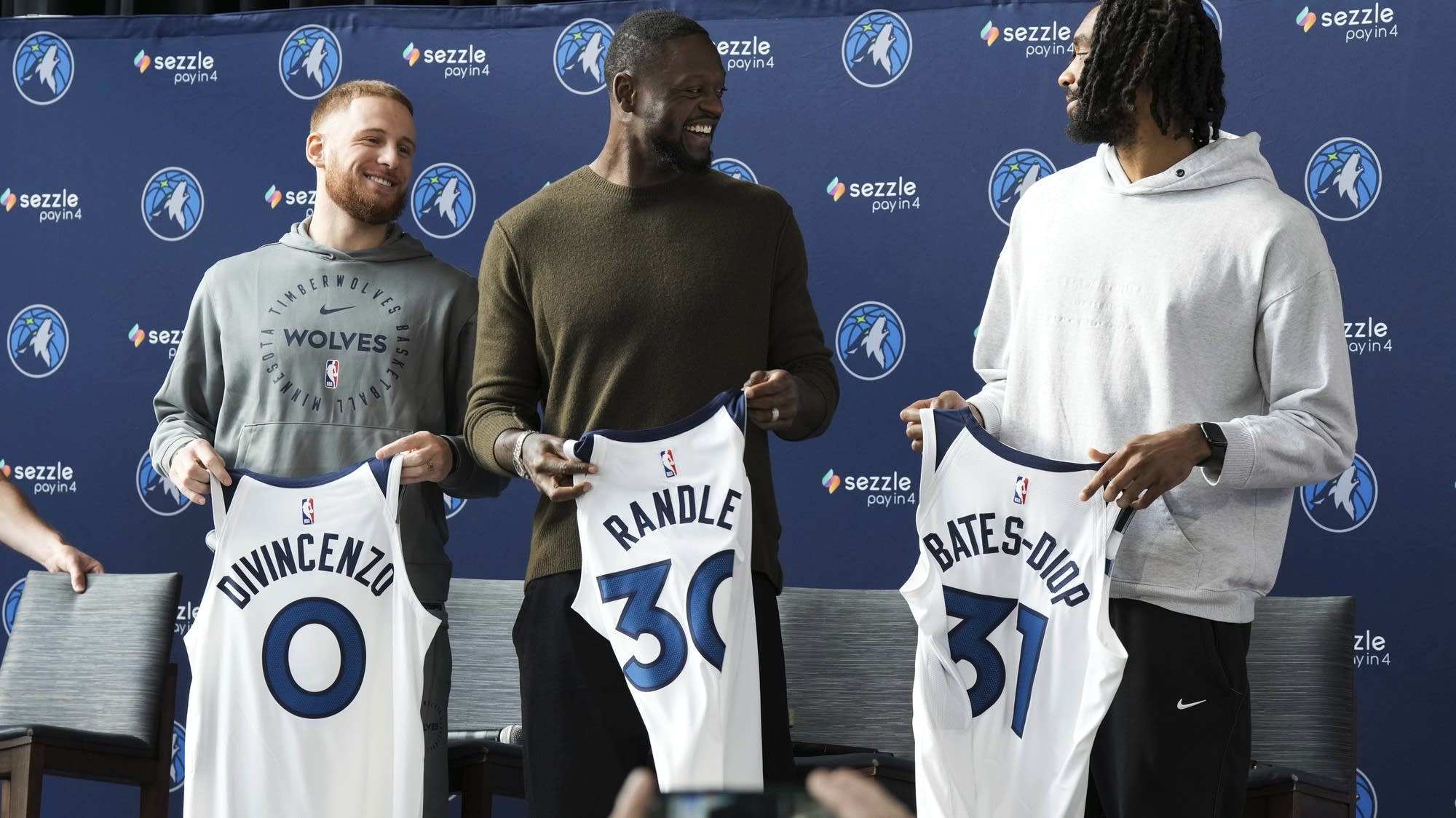 T-wolves welcome Randle and DiVincenzo with title aspirations, after ...
