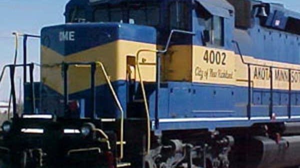 Federal government rejects loan for DM&E railroad | MPR News