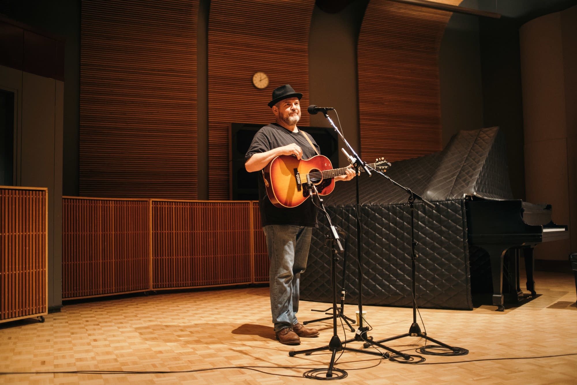 John Louis performs live at Radio Heartland | The Current