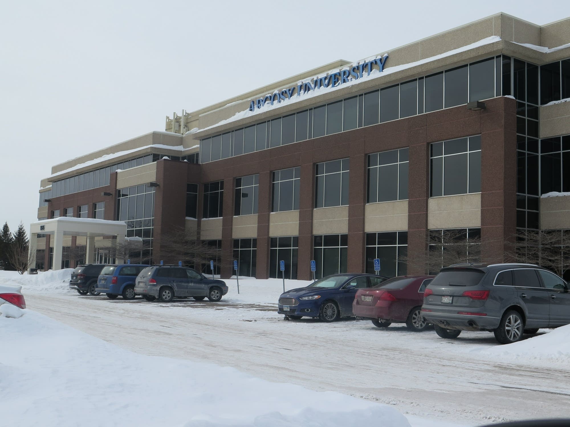 'I had one class left': Argosy closure forces students to make tough ...