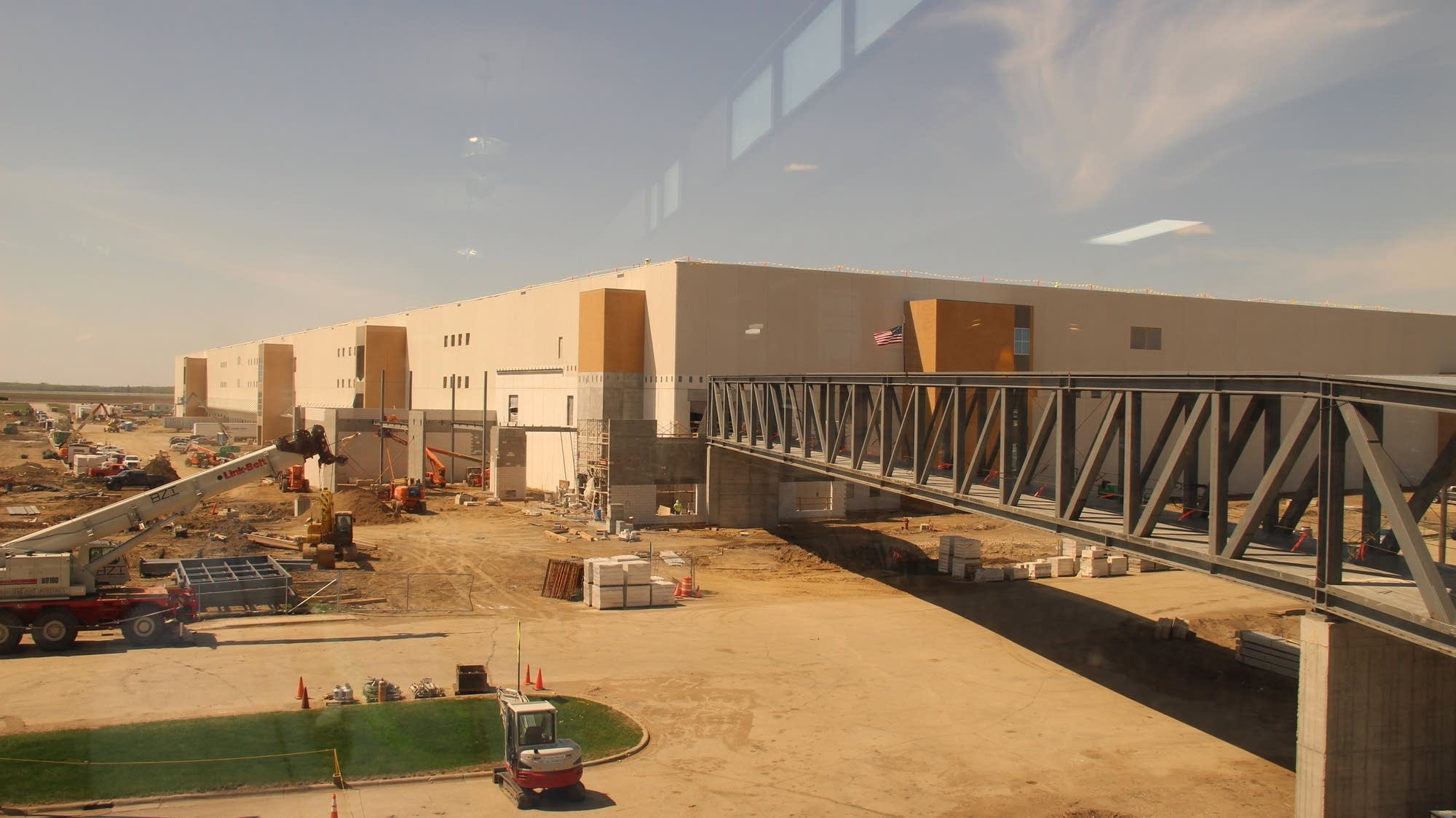 Digi-Key unveils big expansion in a small town | MPR News