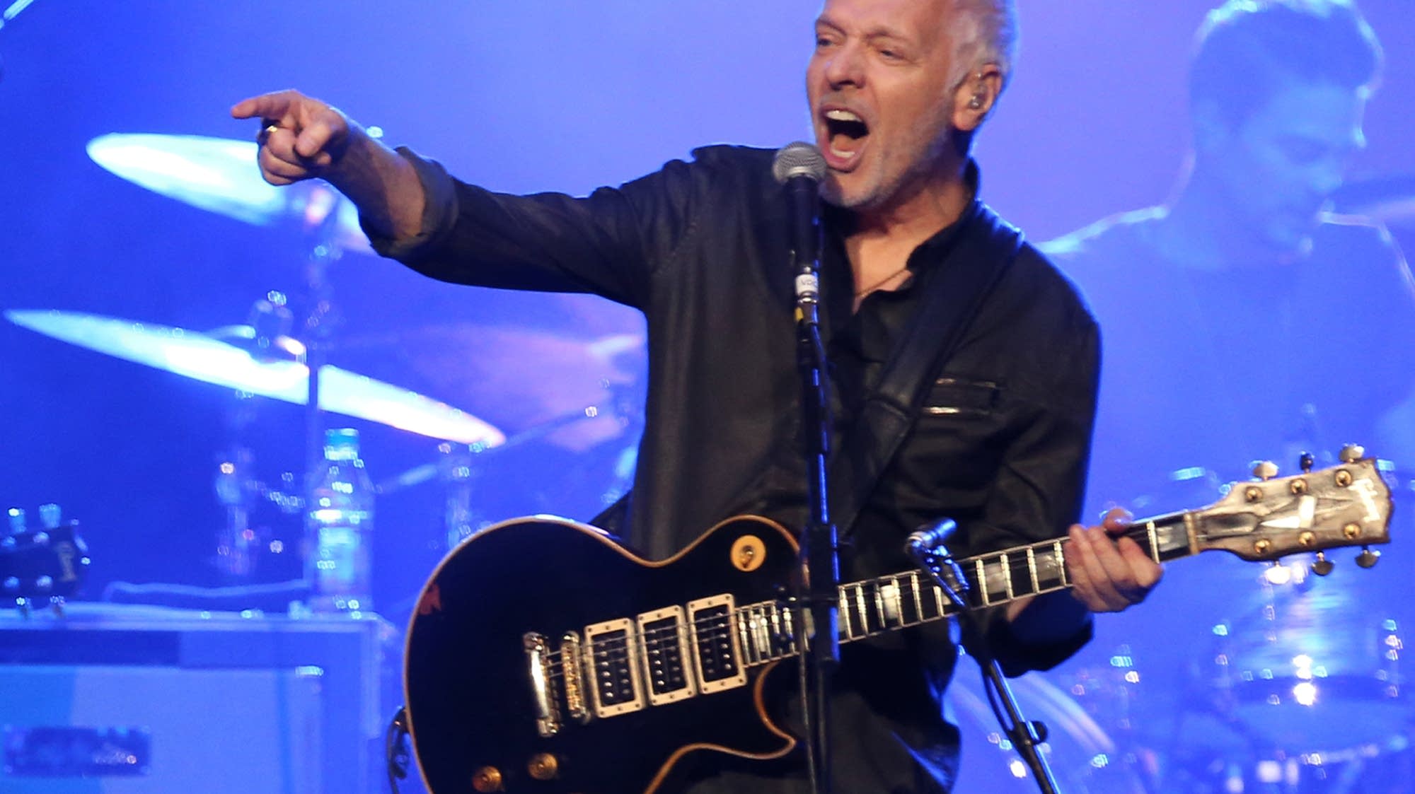 Frampton comes alive with apology for Champlin woman | MPR News