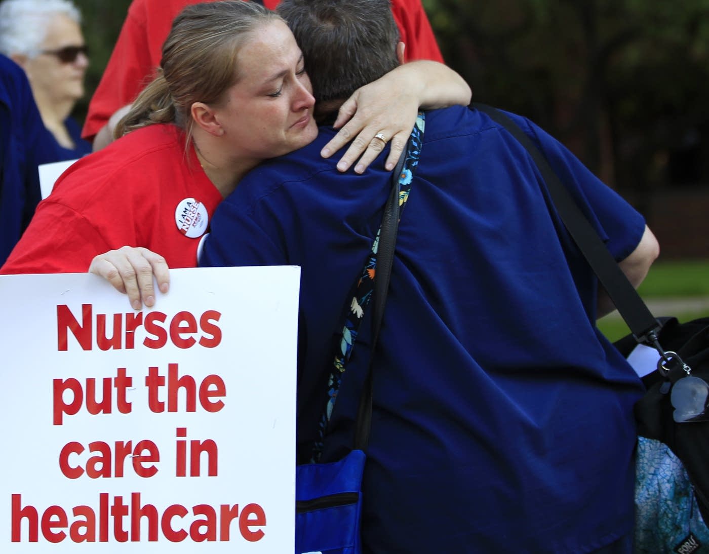 Nurses launch 7-day strike at Allina facilities | MPR News