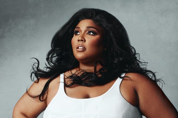 Lizzo talks to Jill Riley about music, tour, awards — and what ...