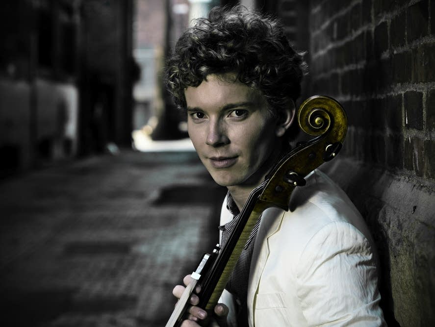 Joshua Roman plays Tchaikovsky