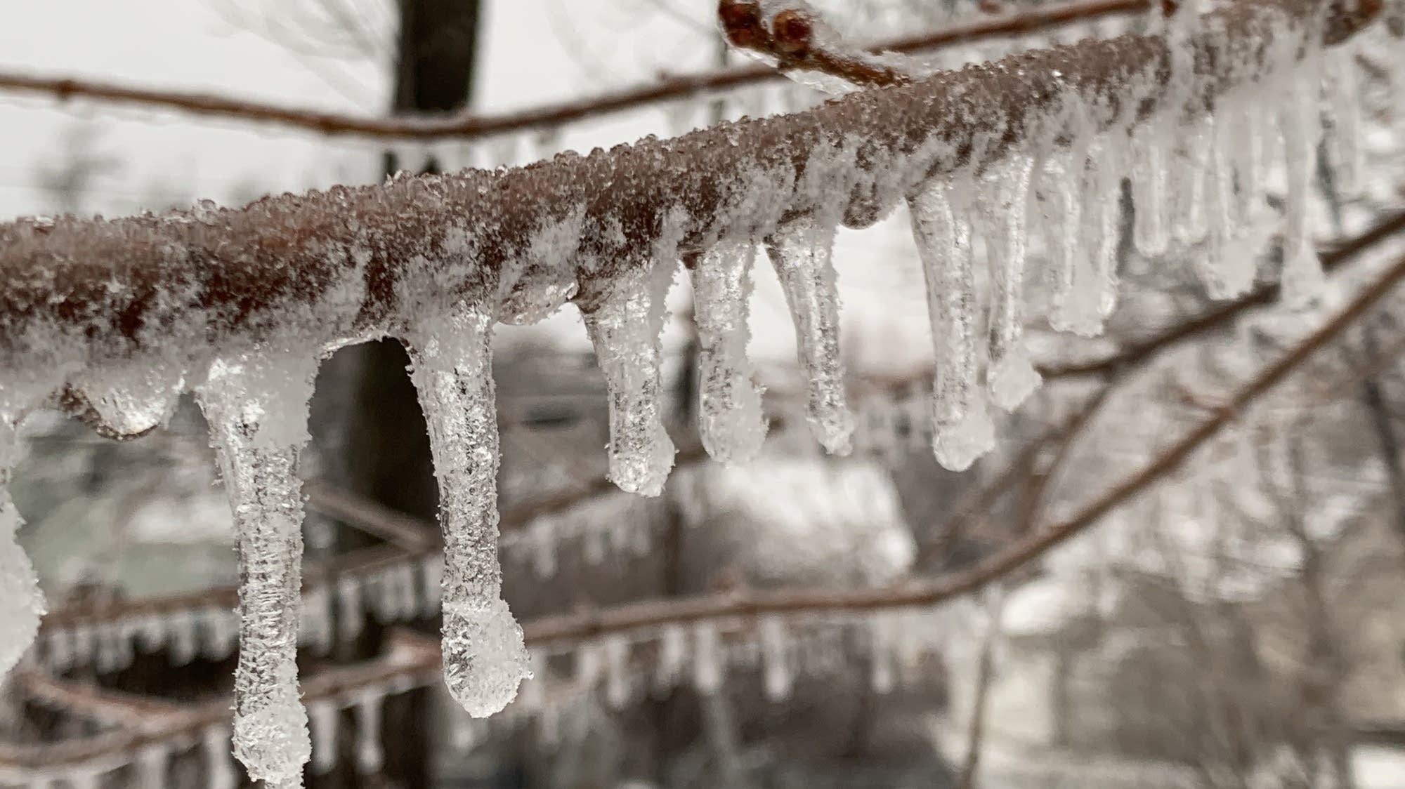 Ice, snow, rain spreading across Minnesota through Tuesday night | MPR News