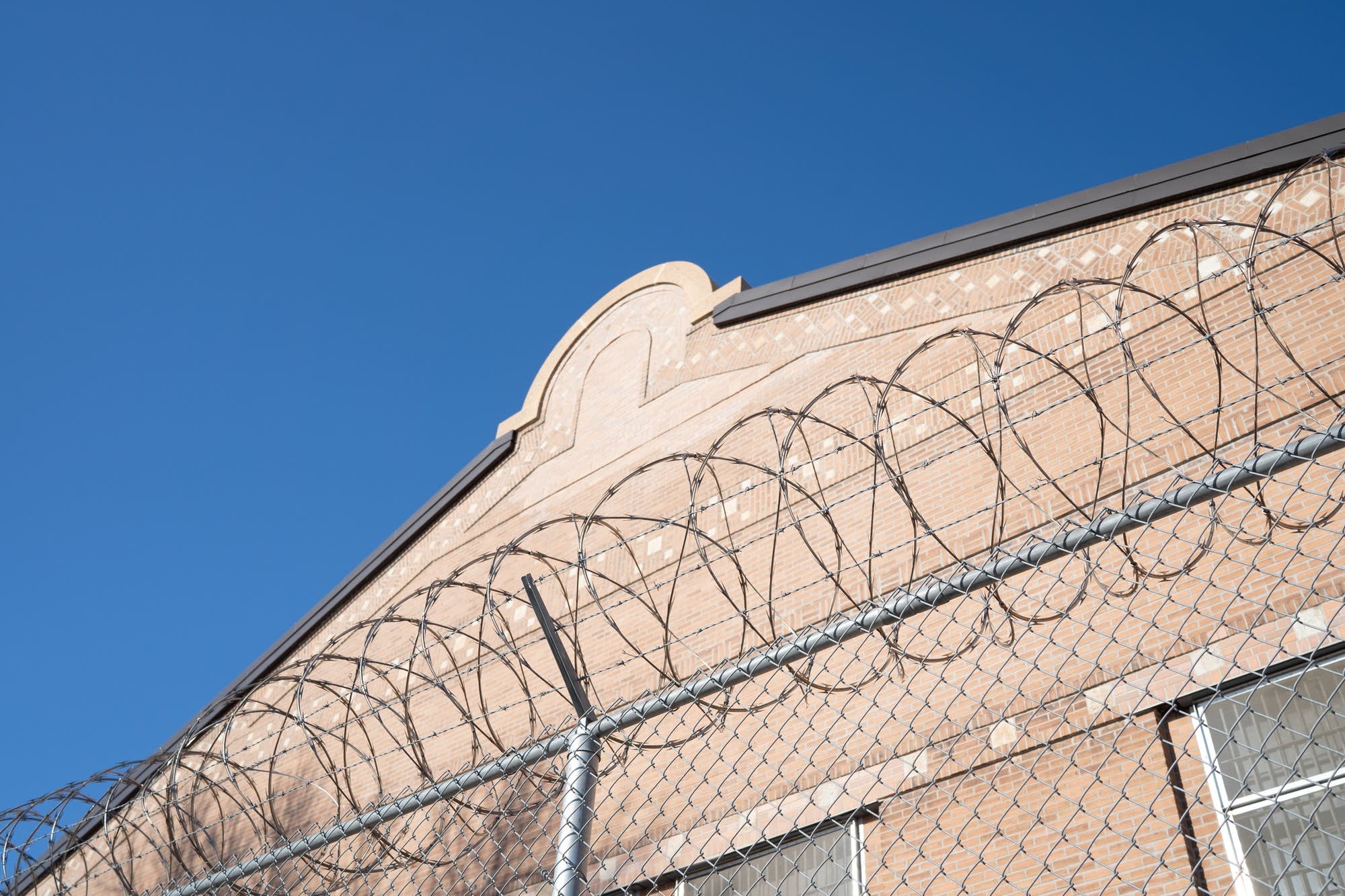 Inmate found mentally fit to stand trial in Minnesota correctional ...