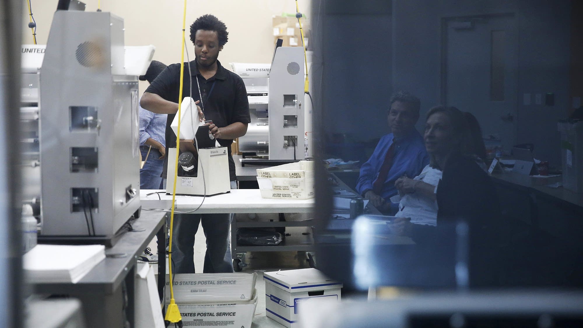 Mishaps, protests and litigation overshadow Florida recount | MPR News