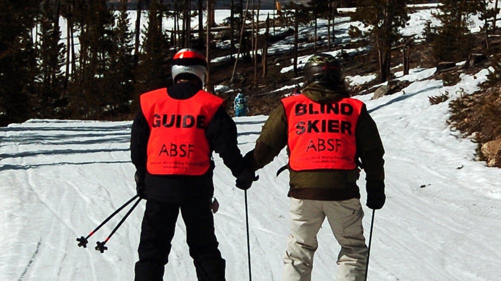 No fear: Blind skiers take to Western slopes | MPR News