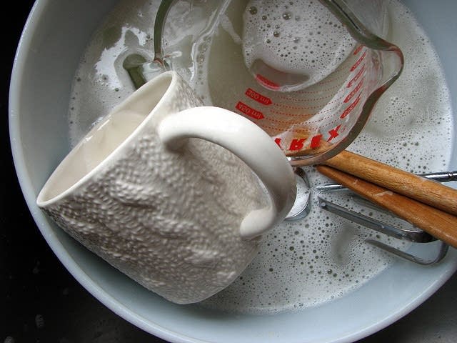 7 kitchen-cleaning tips from a person who likes the smell of ammonia ...